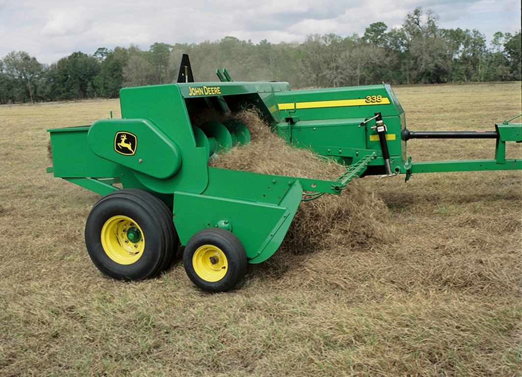 Enfardadora Prismática 338 | John Deere BR